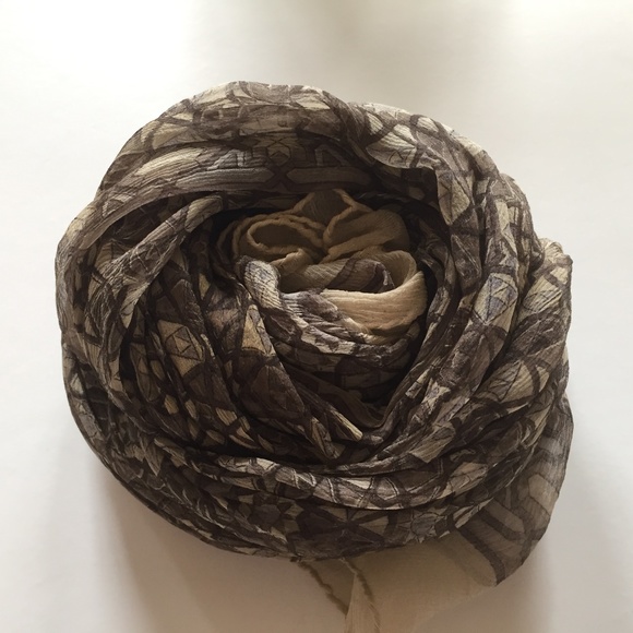 Tahari | Accessories | Tahari Scarf | Poshmark